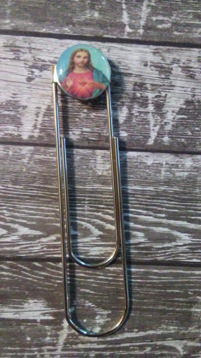 Jumbo Paperclip Bookmarks | Peter’s Square