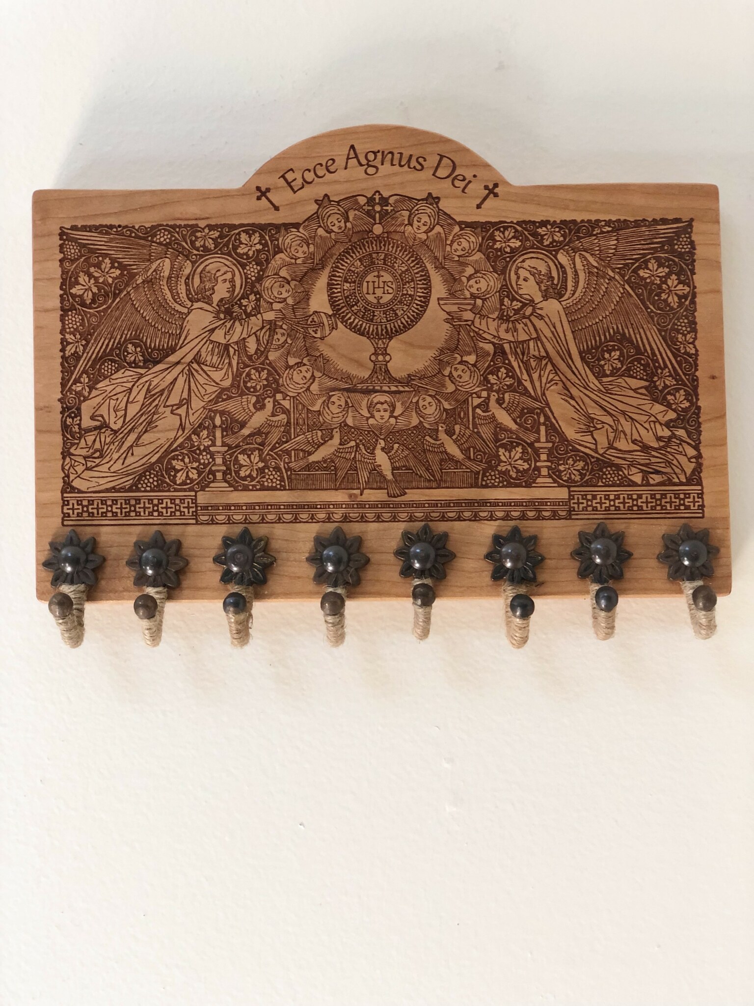 Ecce Agnus Dei Rosary Hanger | Peter’s Square